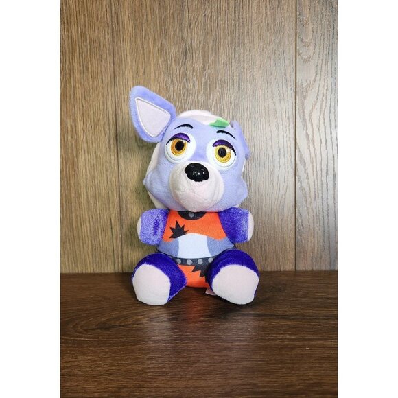 Funko | Toys | Five Nights At Freddys Fnaf Roxanne Wolf Funko Plush ...
